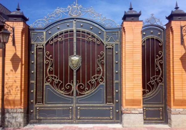 Demir dış kapı modelleri ve fiyatları inceliyoruz